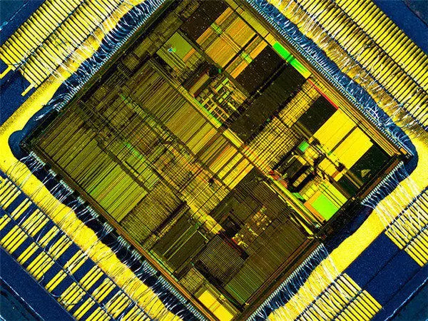 Mentor Graphics QuestaSim 2021：安装教程与应用 - 格发许可优化